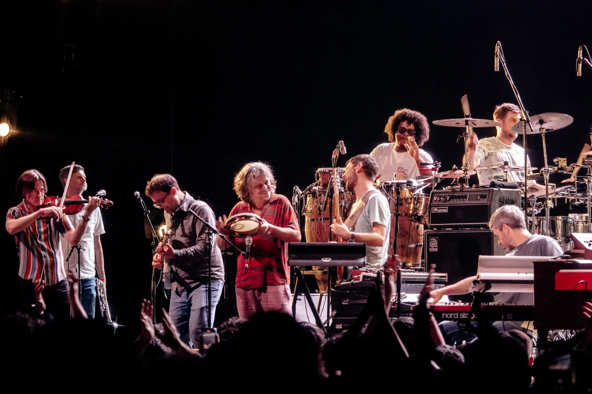 Snarky Puppy comemora shows no Brasil: “É um país apaixonado por música ...